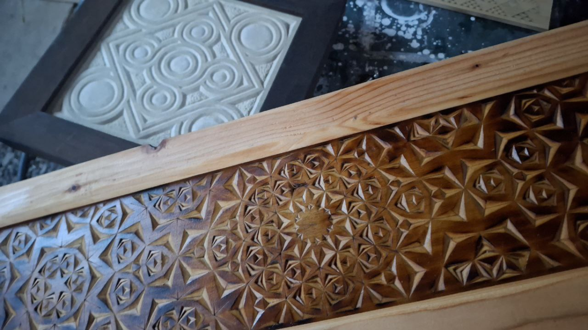 Carving – David Heskin